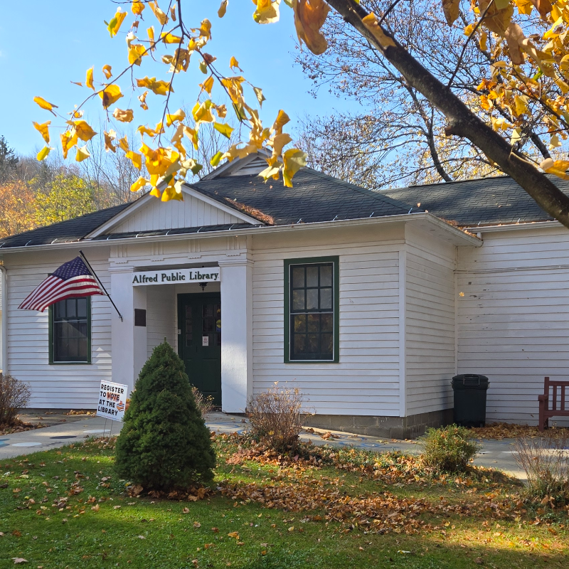 Alfred Box of Books Library | FLXGives